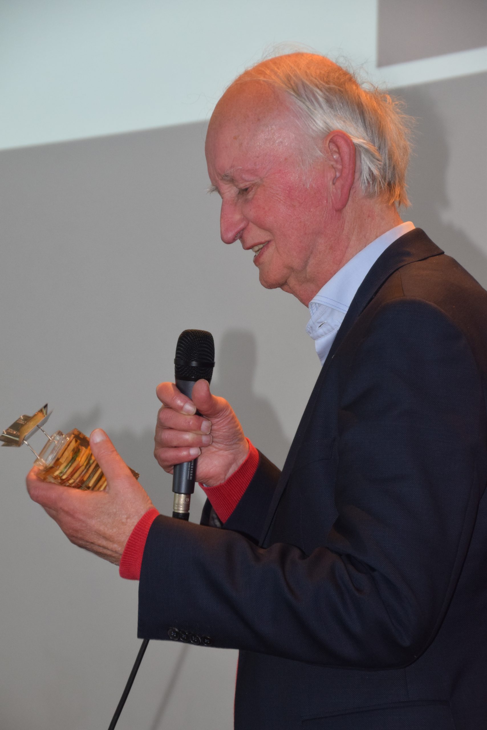 Oeuvreprijs HVHB voor Hans Krol - hvhb.nl